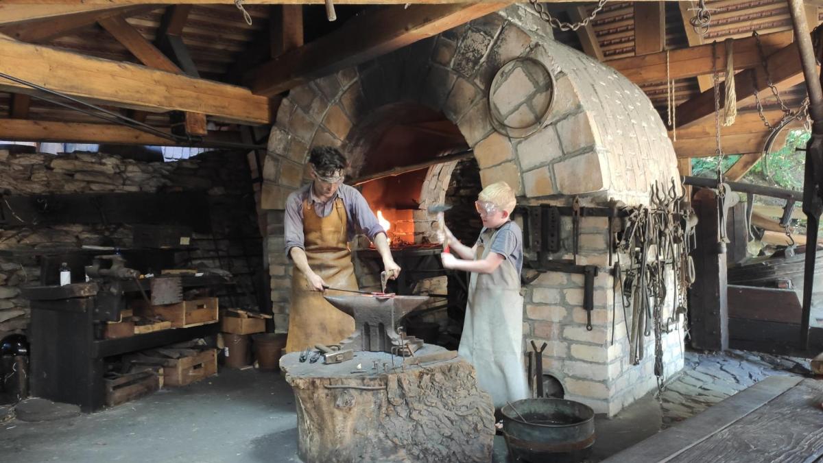 Botanicus, středověká vesnice - tip na výlet u místa "Ostrá" | eMimino.cz