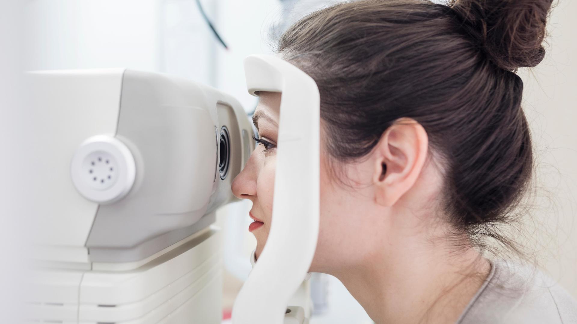 Operace očí: Kdy ji podstoupit? Před porodem, nebo po něm? - eMimino.cz