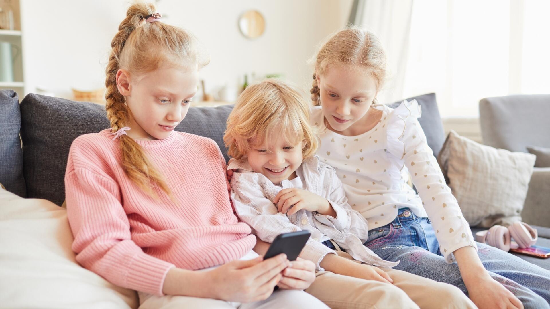 Sociální sítě mohou skrývat mnohá nebezpečí - eMimino.cz