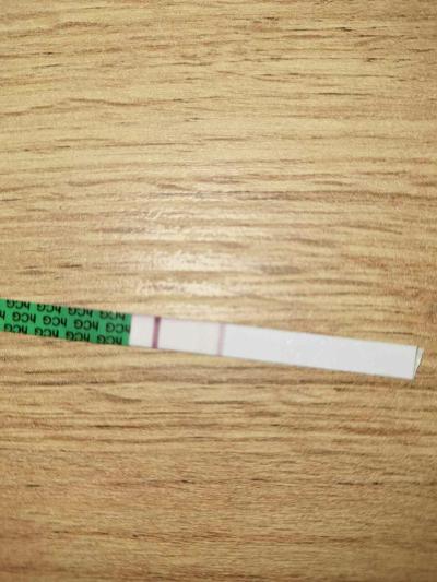 Je tohle pozitivní test ??? Těhotenský - Diskuze - eMimino.cz