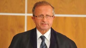 Ona si začala - soudce Miroslav Novák - Diskuze - eMimino.cz